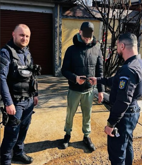 Jandarmii i-au găsit portofelul fără bani - Ziarul Comunitatea